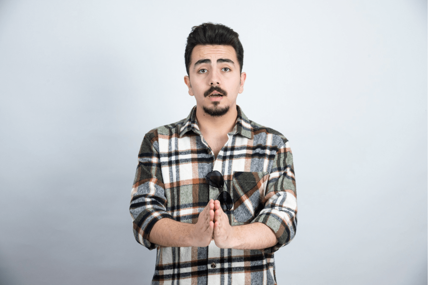 Señales de que eres un hombre sumiso en una relación - Terapify